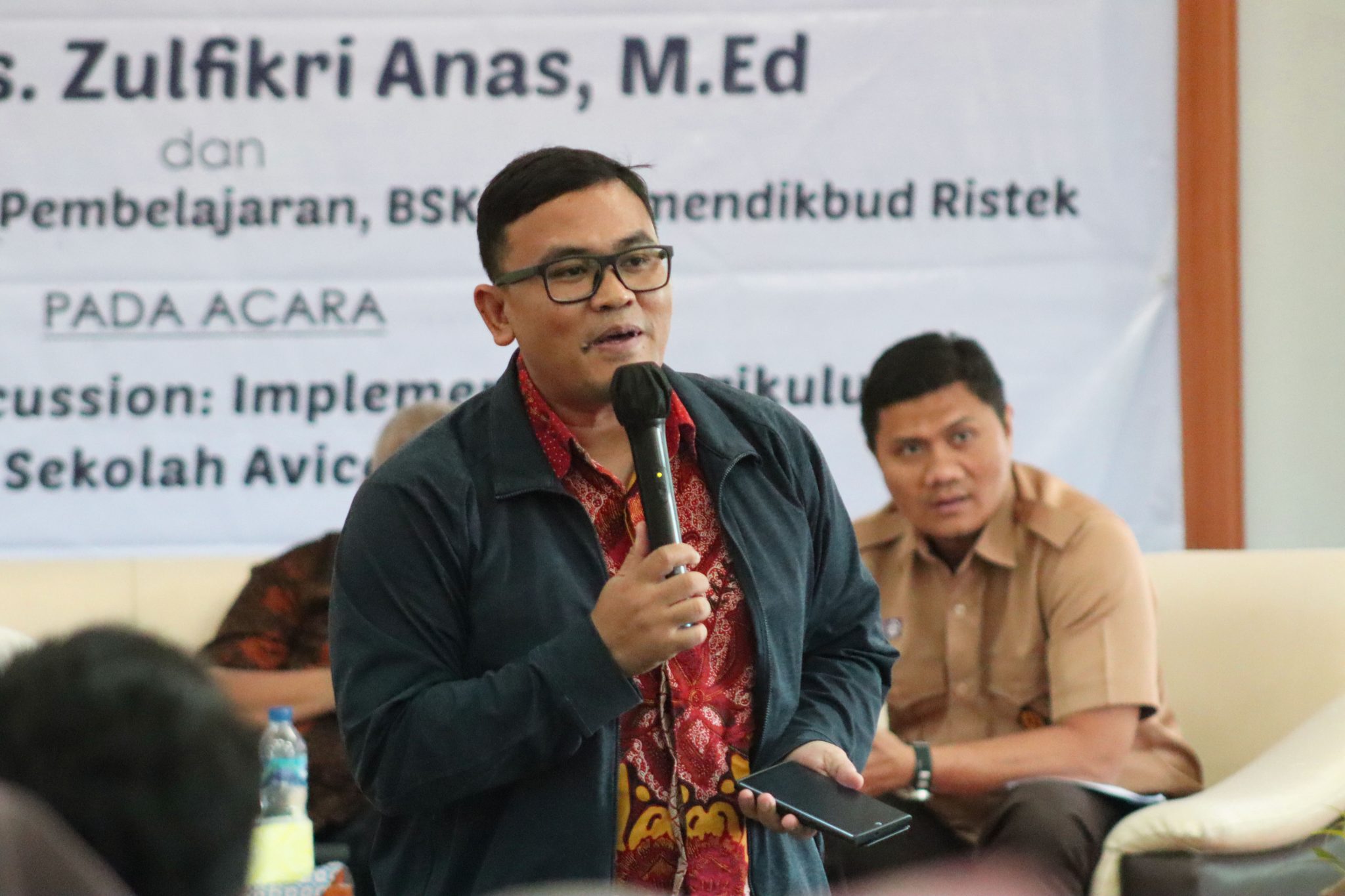 FOCUS GROUP DISCUSSION IMPLEMENTASI KURIKULUM MERDEKA DI AVICENNA ...